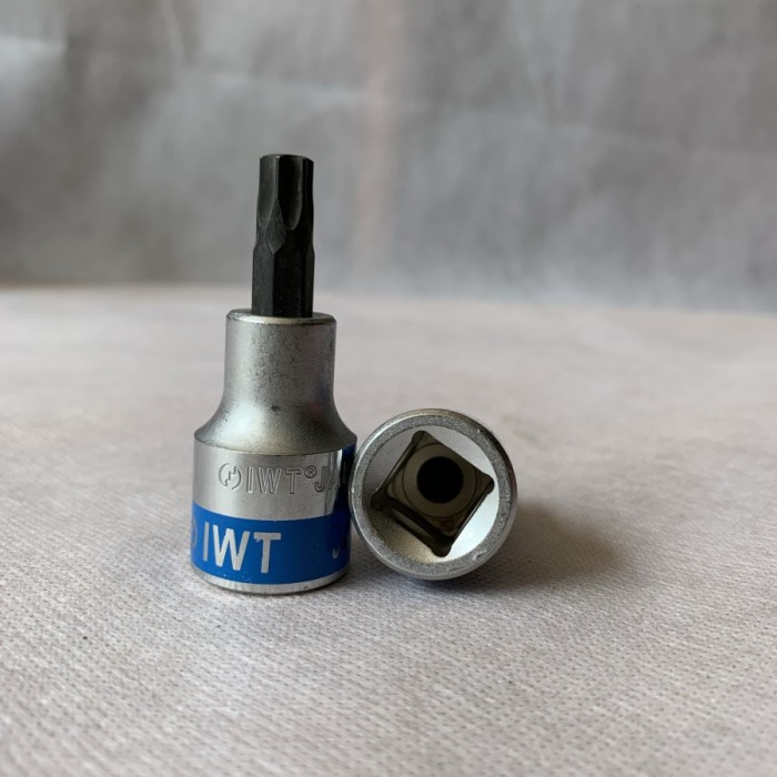 Jual IWT KUNCI SHOCK SOK SOCK BINTANG T45 TANPA LUBANG TAMPER TORX BIT ...