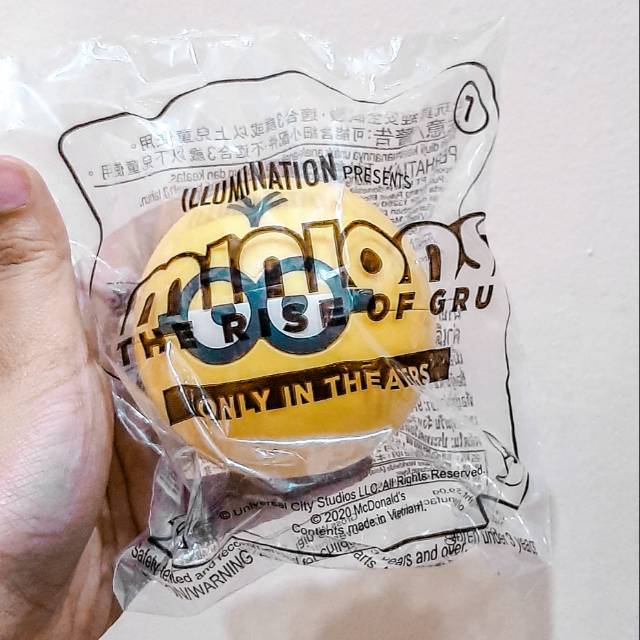 Jual Minion Mcd ( King Bob Gold ) | Shopee Indonesia
