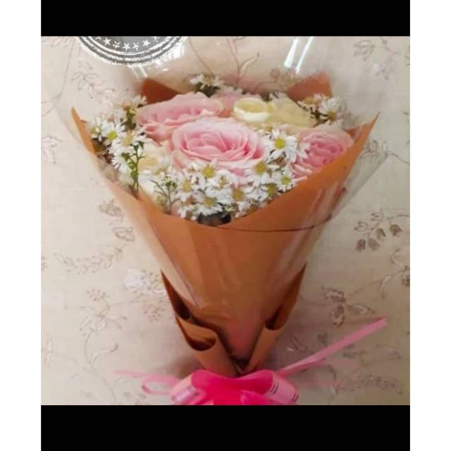 Jual Bucket bunga asli buat wisuda ,anniversary,ultah bunga mawar ...