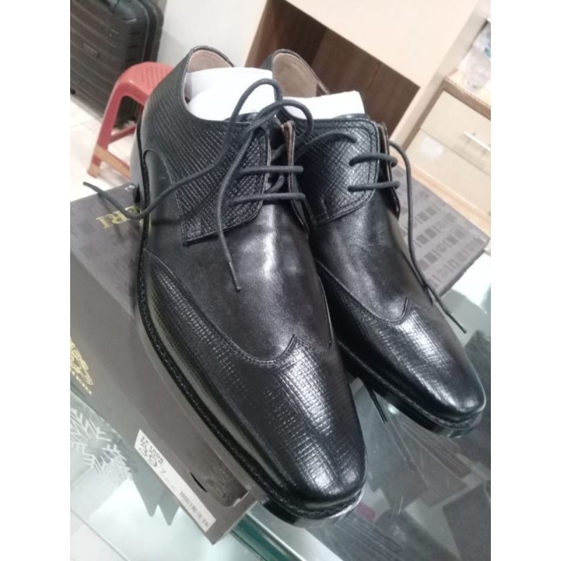 Jual Sepatu pantofel Buccheri full leather | Shopee Indonesia