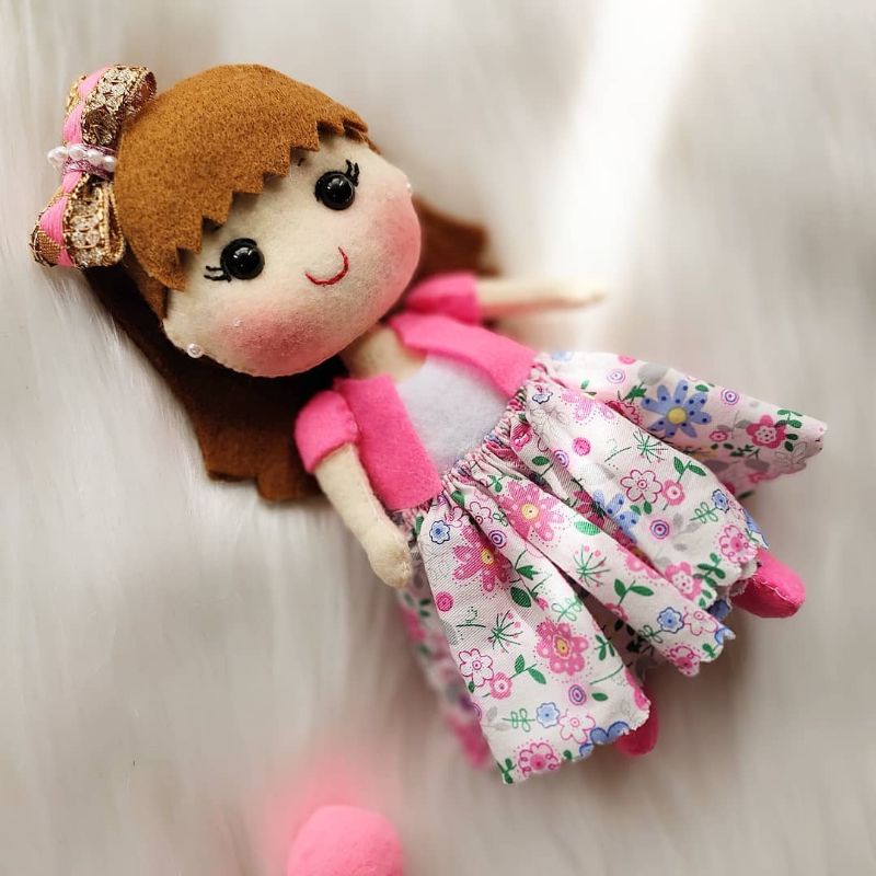 Jual BONEKA MINI / BONEKA KECIL/ Boneka costum/BONEKA FLANEL | Shopee ...