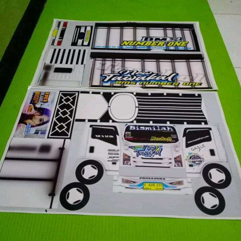 Jual stiker miniatur truk oleng ukuran 48x32cm | Shopee Indonesia
