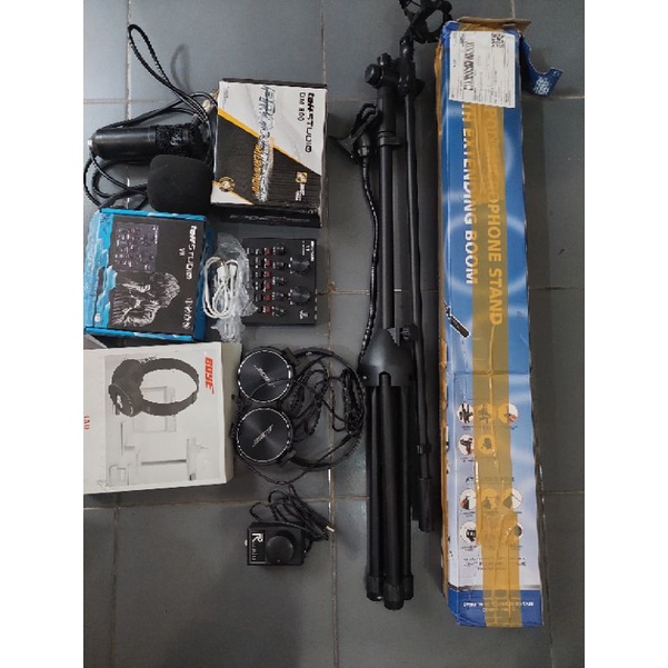 Jual Alat Recording (Stand Mic - Microphone - Soundcard V8 - taffstudio ...