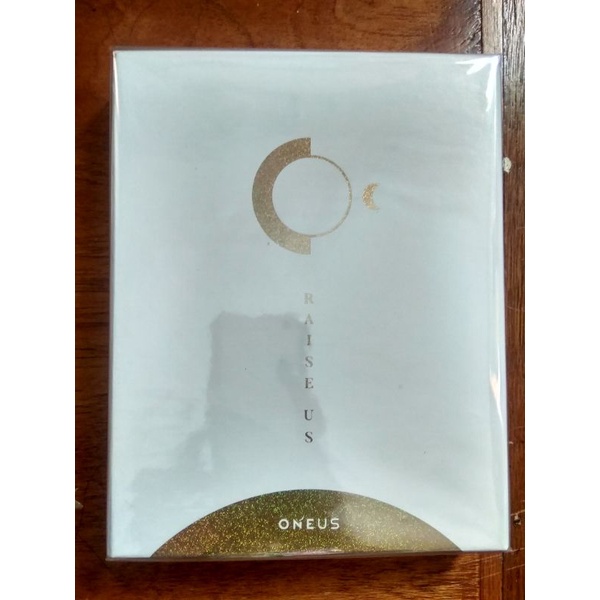 Jual ONEUS Album (booked) | Shopee Indonesia