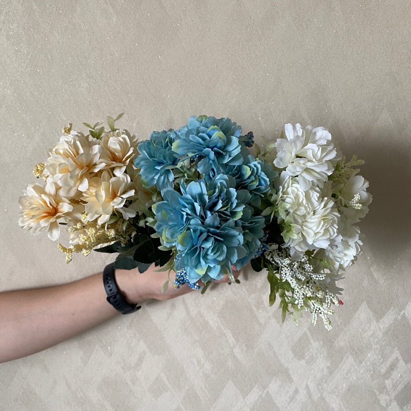 Jual BUNGA POM SPRAY ARTIFICIAL PLASTIK IIMPORT | Shopee Indonesia