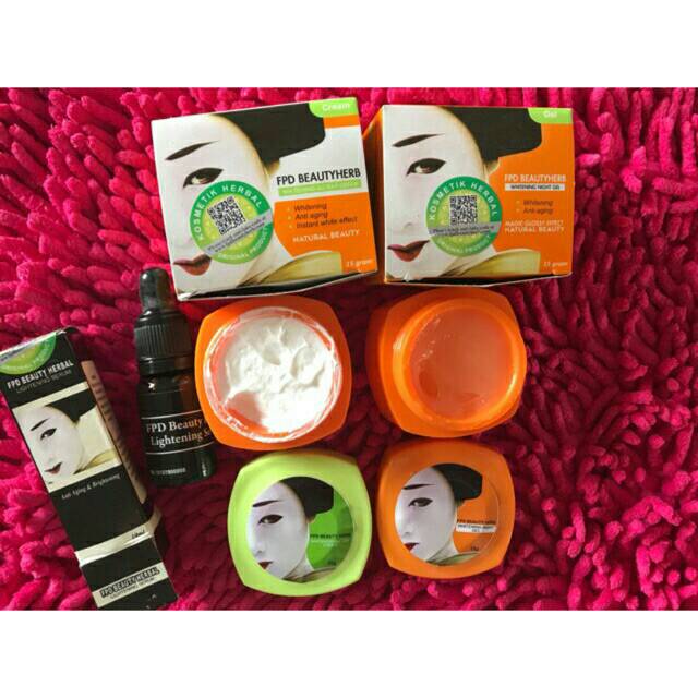 Jual PAKET FPD BEAUTY HERBAL DAY & NIGHT CREAM PLUS SERUM (MAGIC GLOSSY EXTRA WHITENING CREAM ...