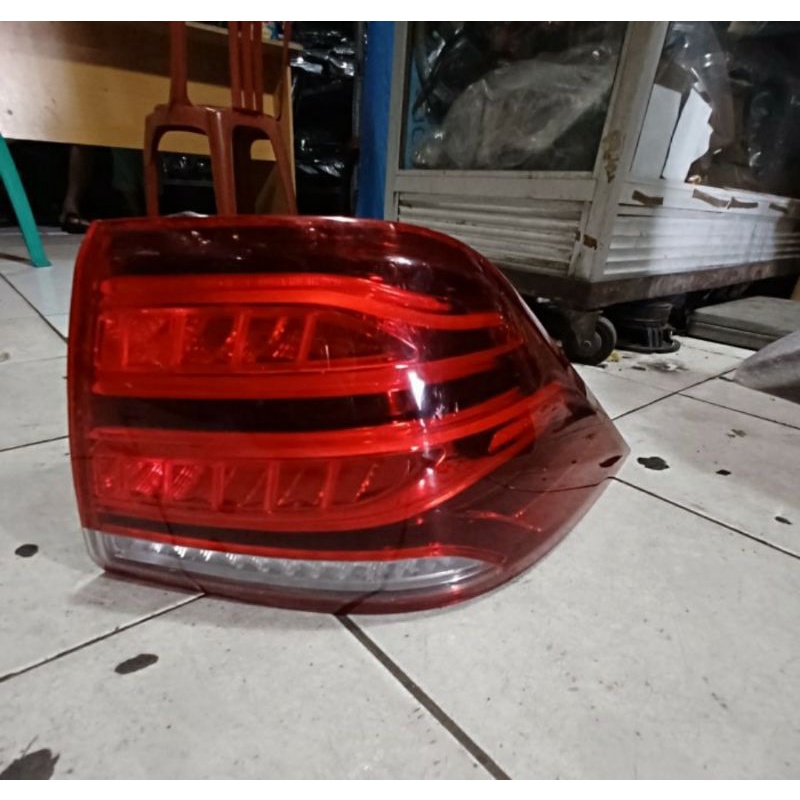 Jual Stoplamp lampu belakang mercedes-benz mercy GLE tail light kanan ...