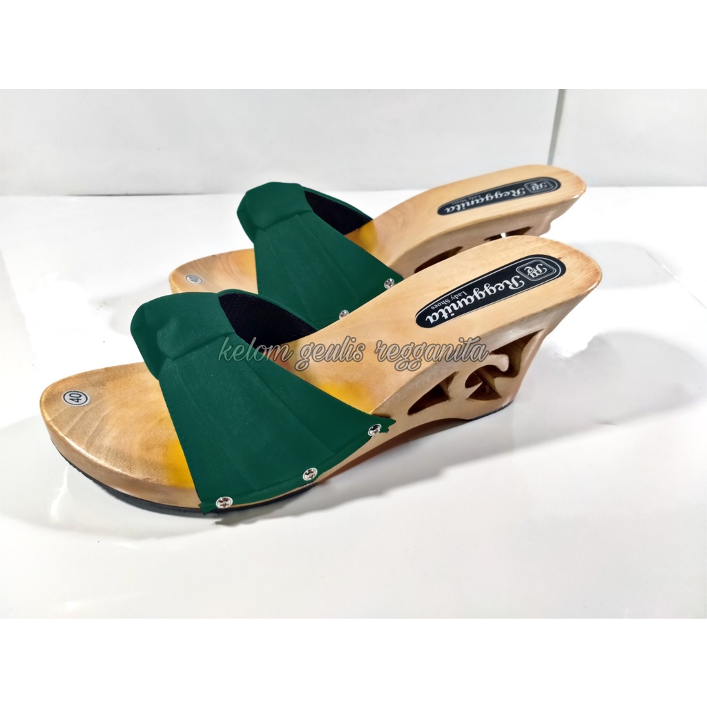 Jual Sandal wanita wedges kelom geulis natural/sandal kayu tali slop ...