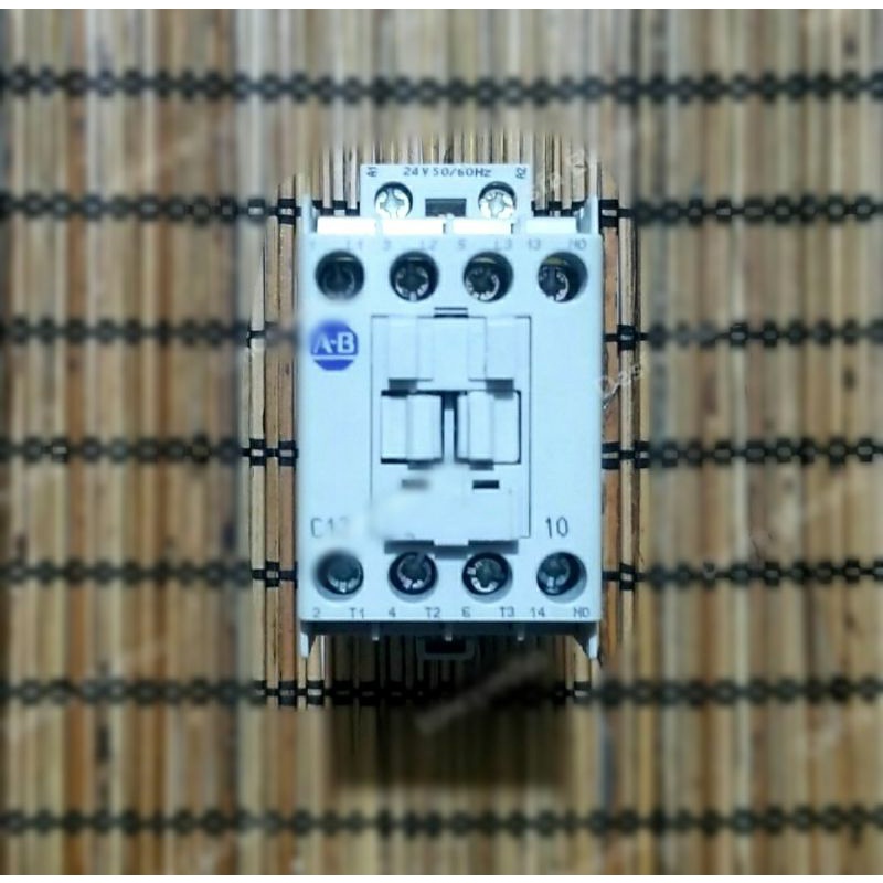 Jual Kontaktor Contactor Allen Bradley 100-C12*10 Class A 24 VAC ...
