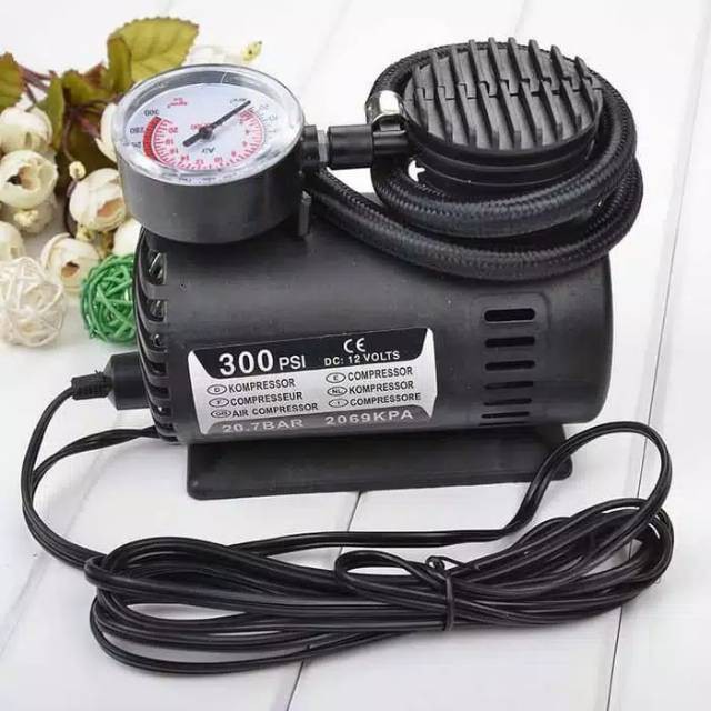 Jual Mini Compressor 12V Pompa Ban Mobil Electric Pump 300PSI Elektrik ...