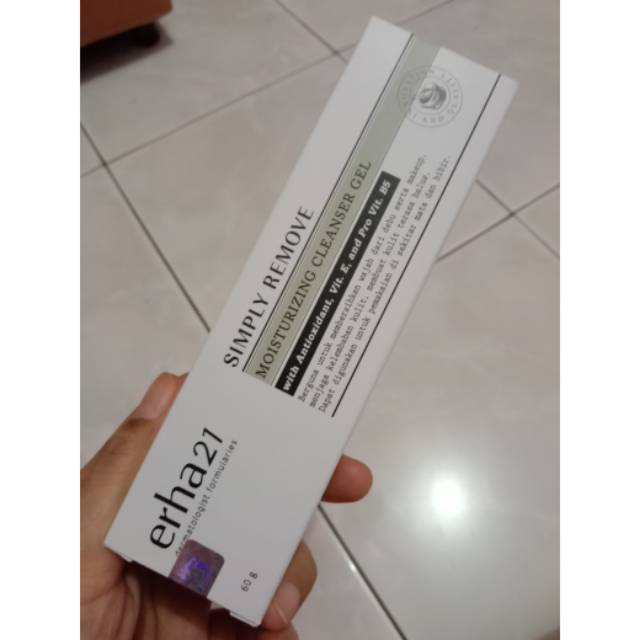 Jual Erha 21 simply remove Moisturizing cleanser gel (preloved ...