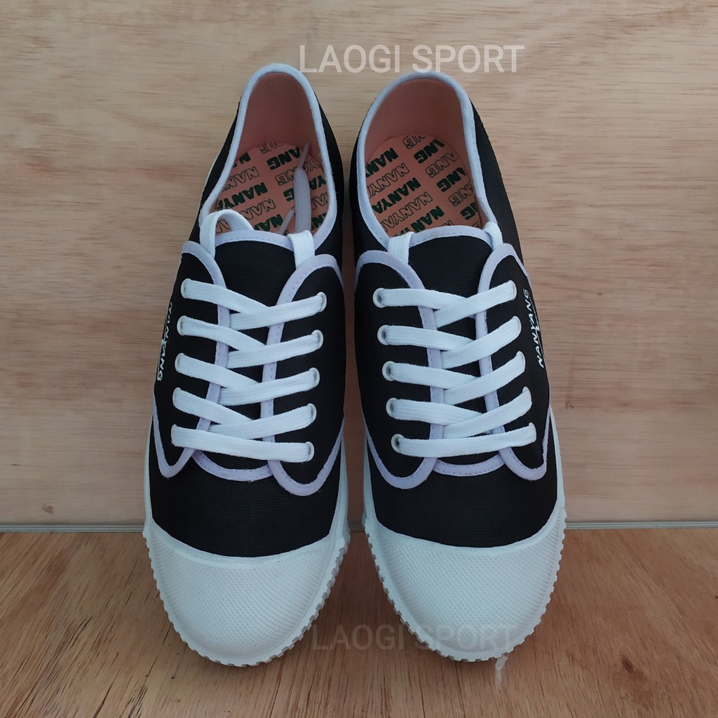 Jual Sepatu takraw Nanyang motif hitam putih | Shopee Indonesia