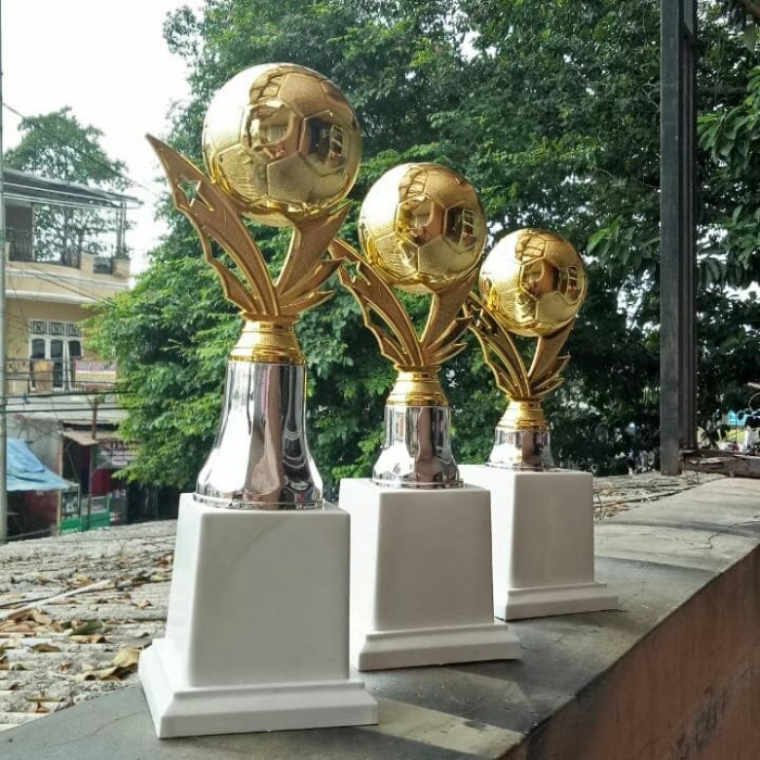 Jual piala trophi trophy set bola besar bagus murah | Shopee Indonesia