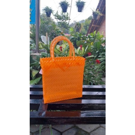 Jual Tas Anyaman Polos / Anyaman Plastik Premium / Souvenir Berkatan ...