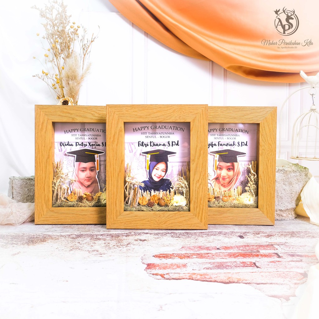 Jual KADO WISUDA NAURA MINI, FRAME BINGKAI CUSTOM FOTO UKURAN 16x12 CM ...