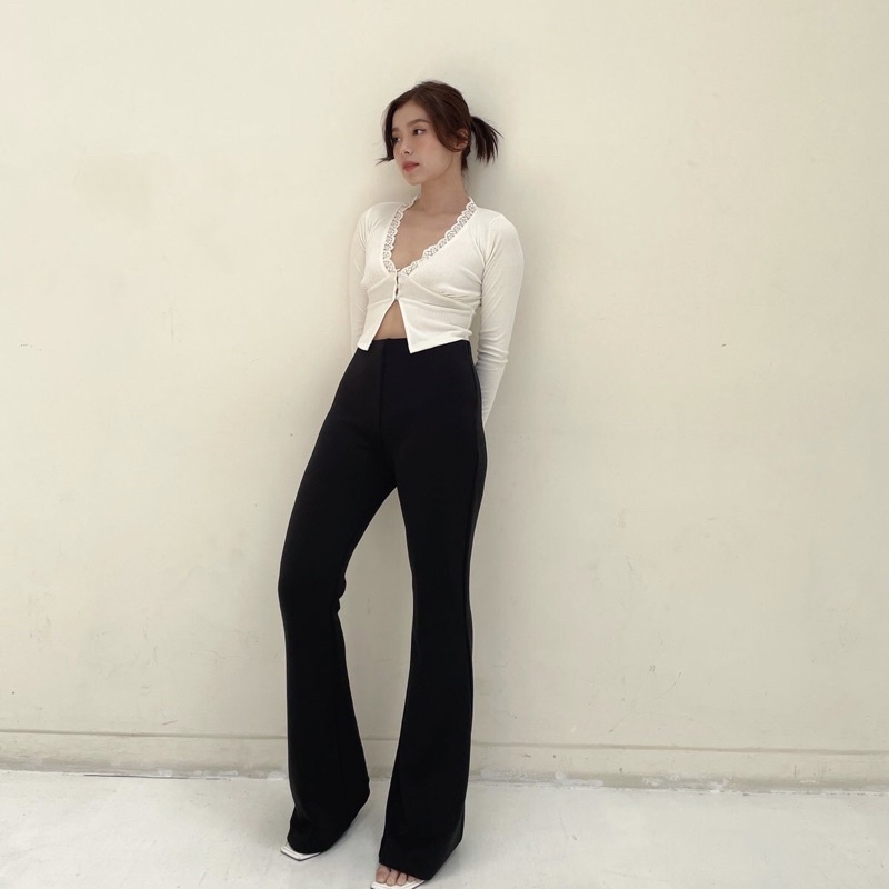 Jual HW - Naura Top - 037 - Baju Lace Wanita Deep V Neck Longsleeve ...