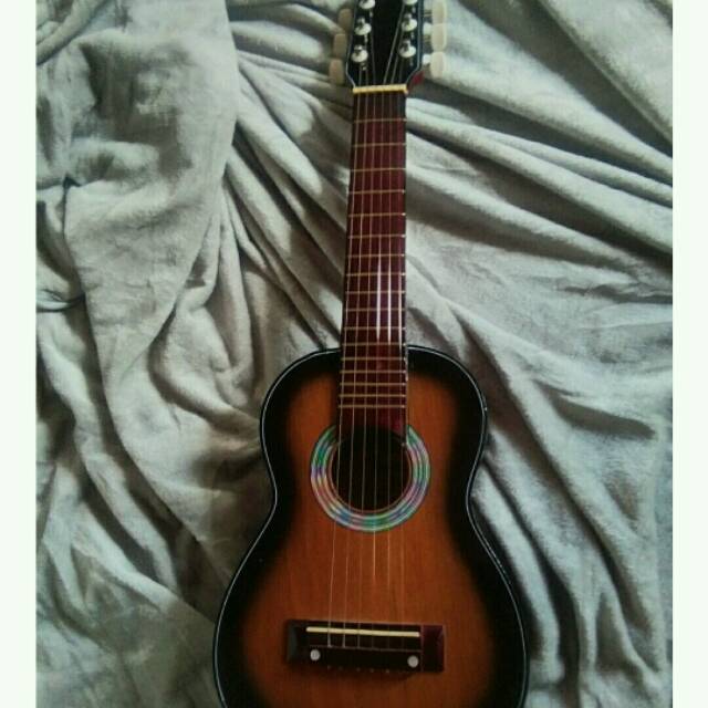 Jual Gitar lele lokal( suara dijamim bagus( | Shopee Indonesia