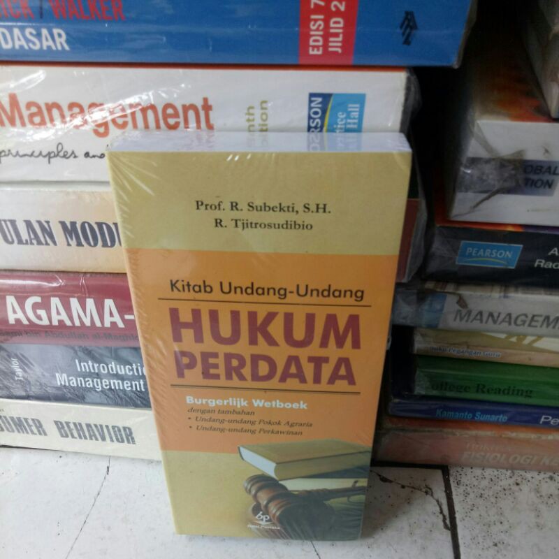 Jual KITAB UNDANG UNDANG HUKUM PERDATA | Shopee Indonesia