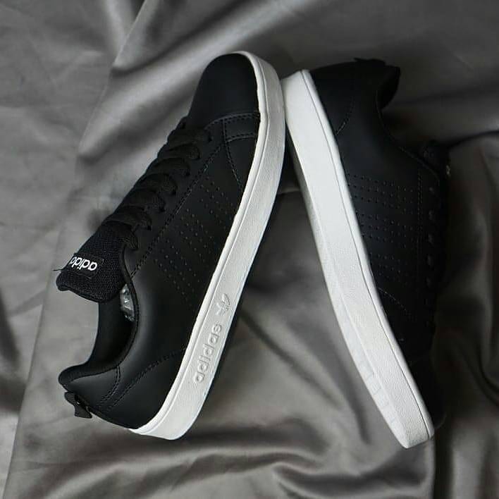 Jual Sepatu Adidas Advantage Grade Original Black White Hitam Putih ...