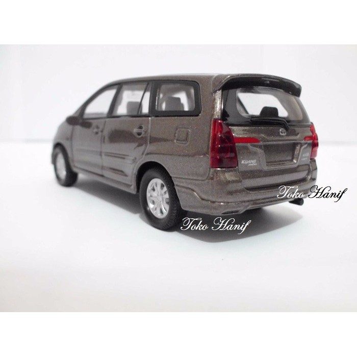 Jual Diecast Miniatur Replika Toyota Kijang Innova | Shopee Indonesia