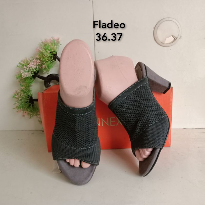 Jual SEPATU SENDAL ABU FLADEO | Shopee Indonesia