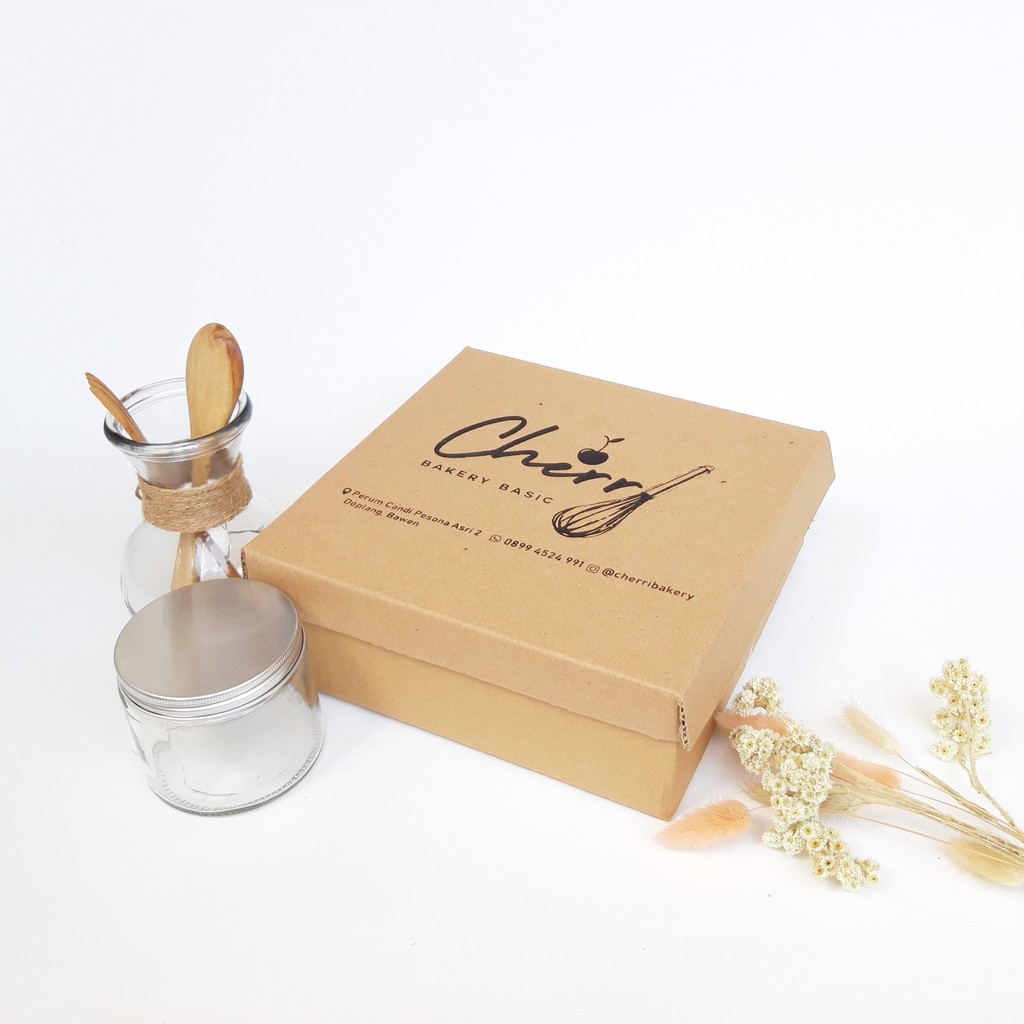 Jual Box Tutup 24x24x8cm Kardus Packaging Custom Size Sablon Logo Dus ...