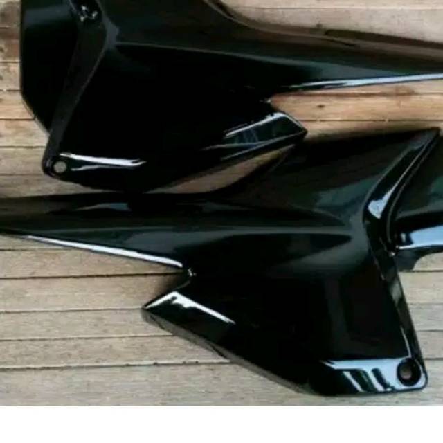 Jual Cover Box Body depan aki accu Megapro Mega pro primus hitam ...