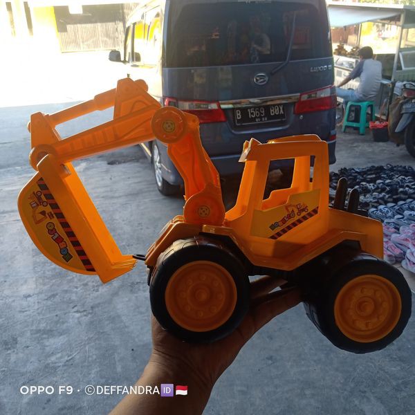 Jual Mainan kobelco kontruksi truk beko mainan anak | Shopee Indonesia
