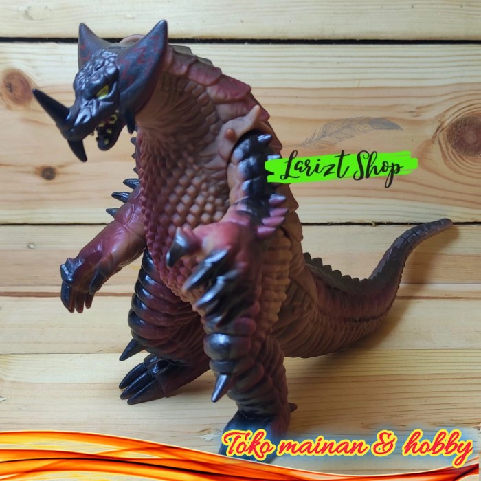Jual Monster Ultraman Zero Geed EX Gomora Kaiju Vinyl Figure | Shopee ...