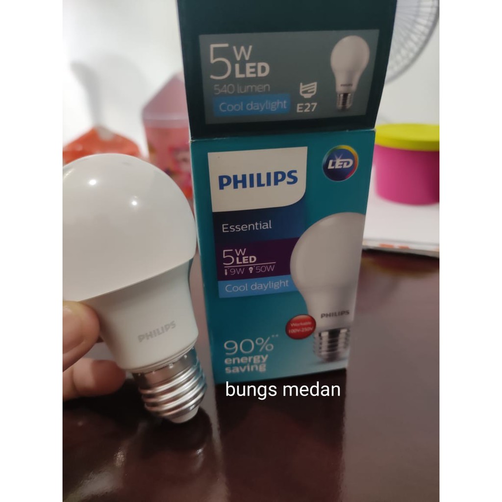 Jual LAMPU LED PHILIPS 5W BULB ESSENTIAL PUTIH 5 WATT 5WATT 5 W BERGARANSI | Shopee Indonesia