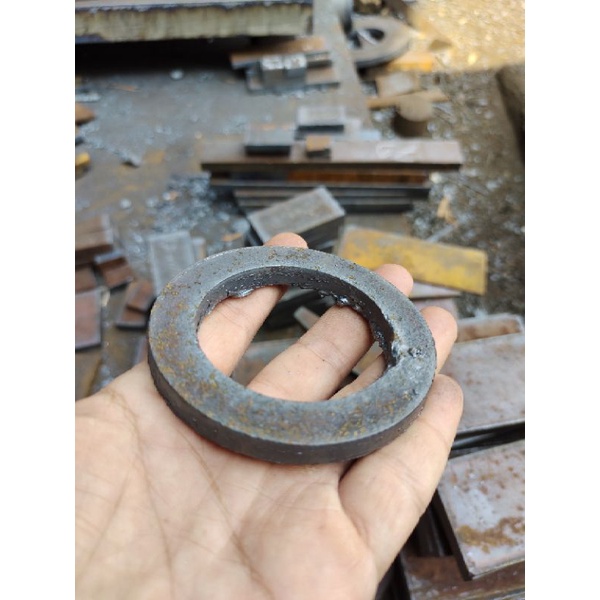 Jual Plat Besi 10 mm x Diameter 100 mm | lubang 70 mm | Shopee Indonesia