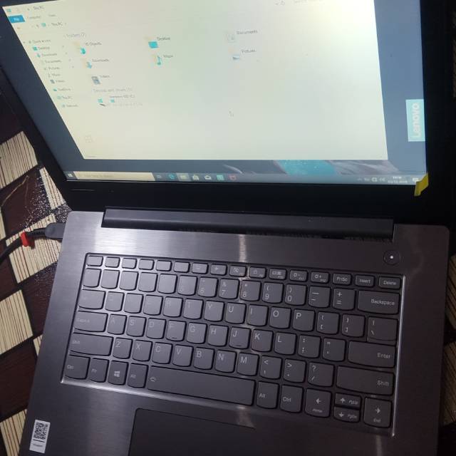 Jual laptop lenovo V330 14IKN 81B0 i7 | Shopee Indonesia