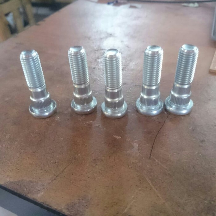 Jual Baut roda triton pajero | Shopee Indonesia