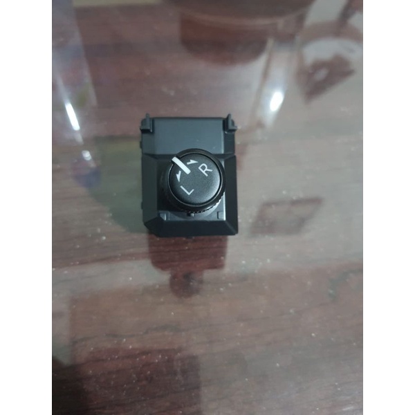 Jual saklar switch spion mirror innova reborn tipe g | Shopee Indonesia