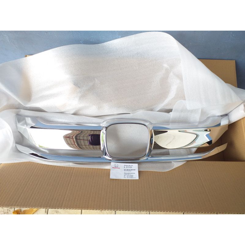 Jual List grill depan / Front Grill vernekel chrome Honda Mobilio ...