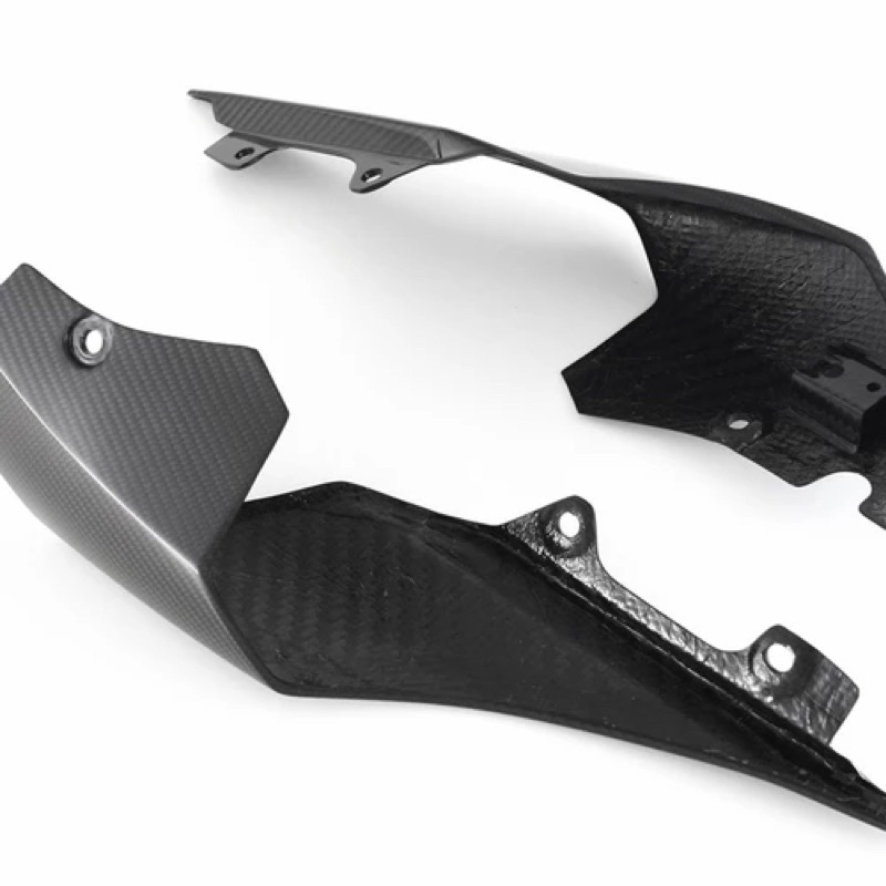 Jual Cover Buntut belakang tail cover carbon Yamaha R1 YZF-R1 | Shopee ...