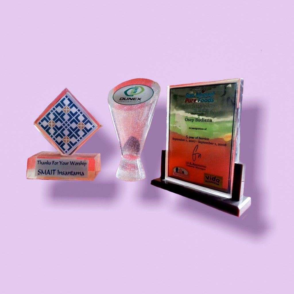 Jual CETAK PLAKAT WISUDA | PLAKAT HADIAH | PLAKAT CUSTOM | SOUVENIR ...