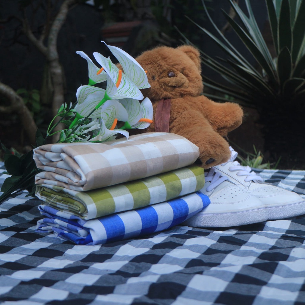 Jual TIKAR KAIN PIKNIK VINTAGE KOTAK MOTIF 3CM - 5CM/ KAIN KOTAK/ BTS ...