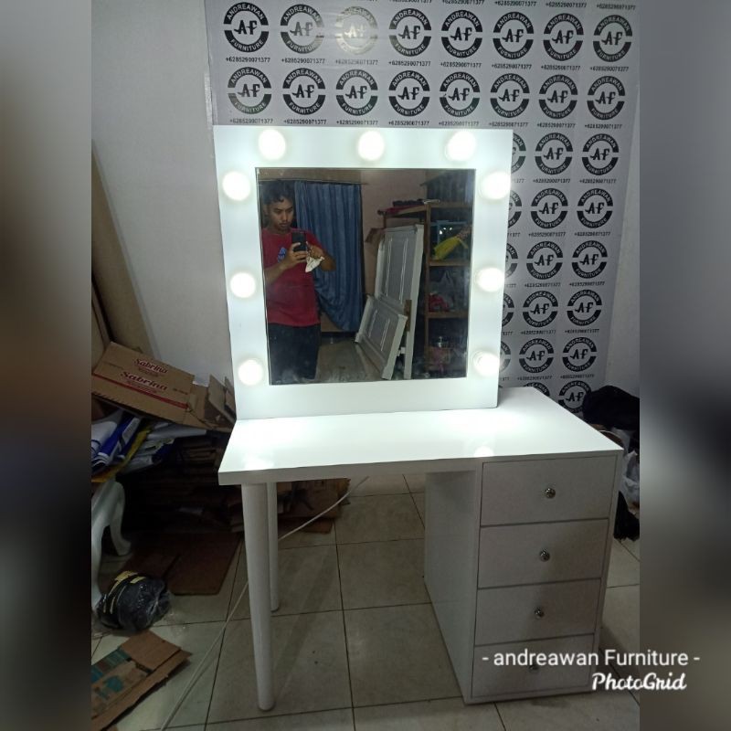Jual Meja Rias Minimalis Cat Duco Putih Model Kaca Cermin by Custom ...