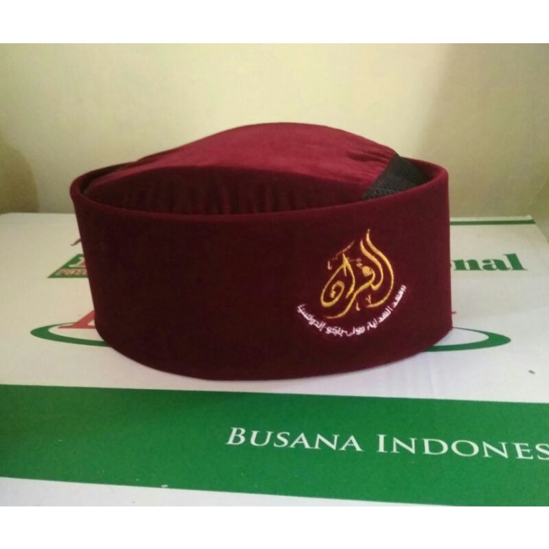 Jual Peci Hitam AC Logo Al - Quran / Peci Merah Susun AC Logo Al ...