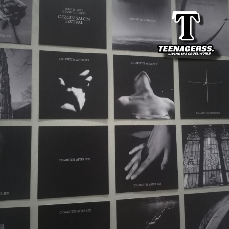 Jual 24 PCS Poster Band CAS Wall Decor Aesthetic | Shopee Indonesia