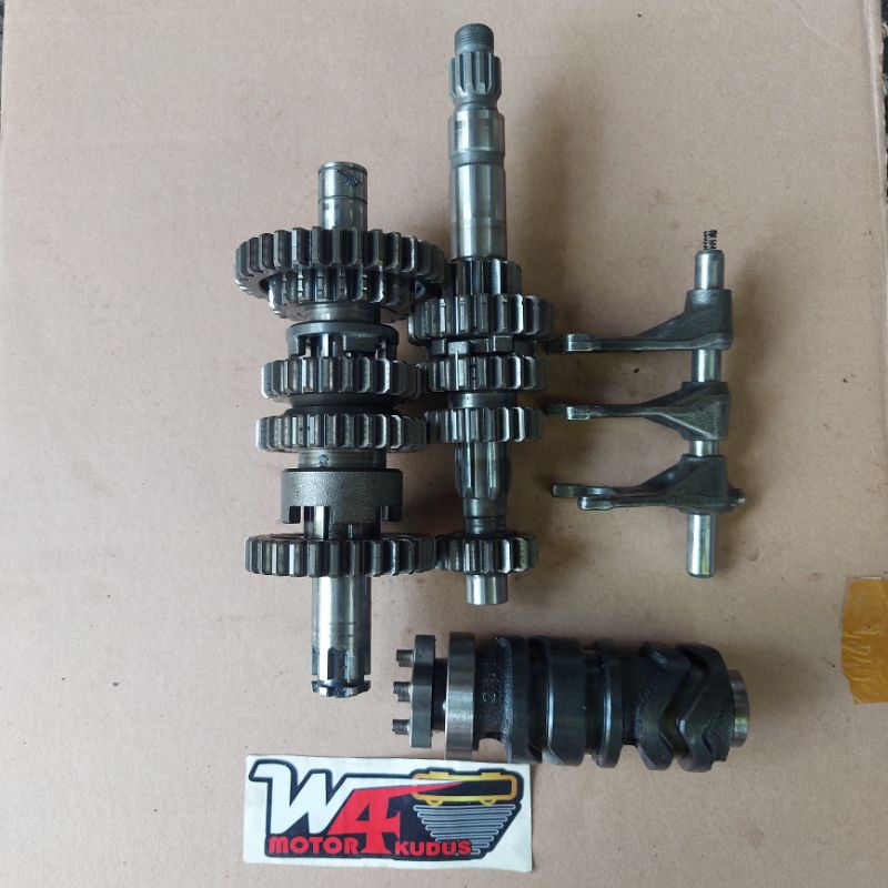 Jual RASIO GEARBOX GEAR BOX GIGI TRANSMASI NEW VIXION NVL ORIGINAL ...