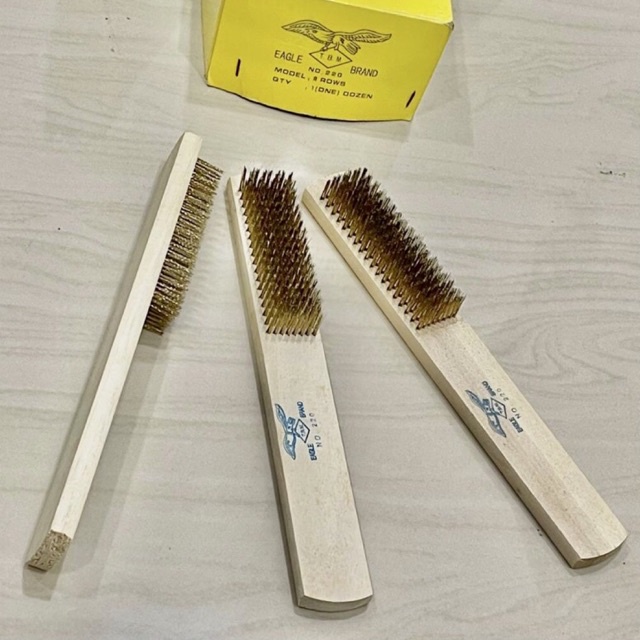 Jual Brass wire hand brush 8 baris sikat kawat kuningan 8brs eagle ...