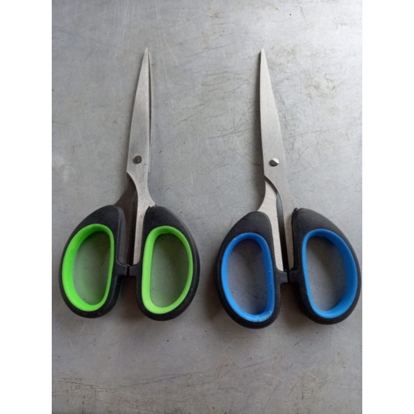 Jual Gunting tersedia 2 ukuran | Shopee Indonesia