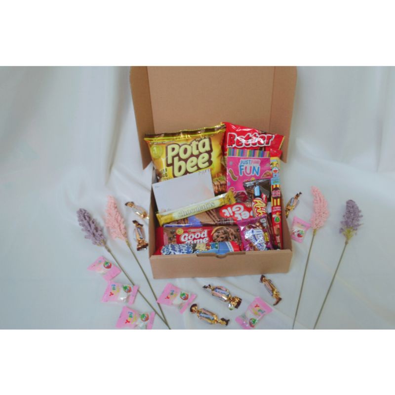 Jual HAMPERS SNACK BOX GIFT/KADO WISUDA/HAMPERS/LEBARAN, SNACK BOX ISI ...