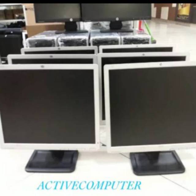 Jual MONITOR LCD 17 IN INCH INCHI KOTAK TERMASUK DUDUKAN DAN KABEL VGA ...