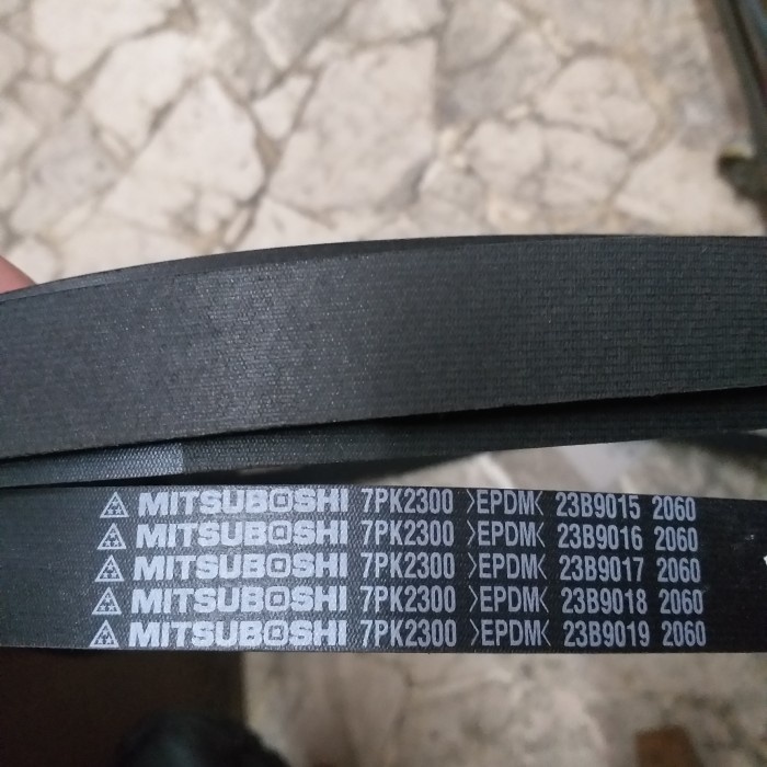 Jual Fan Belt Van Belt v-belt / tali kipas innova bensin 7pk 2300 mitsuboshi | Shopee Indonesia