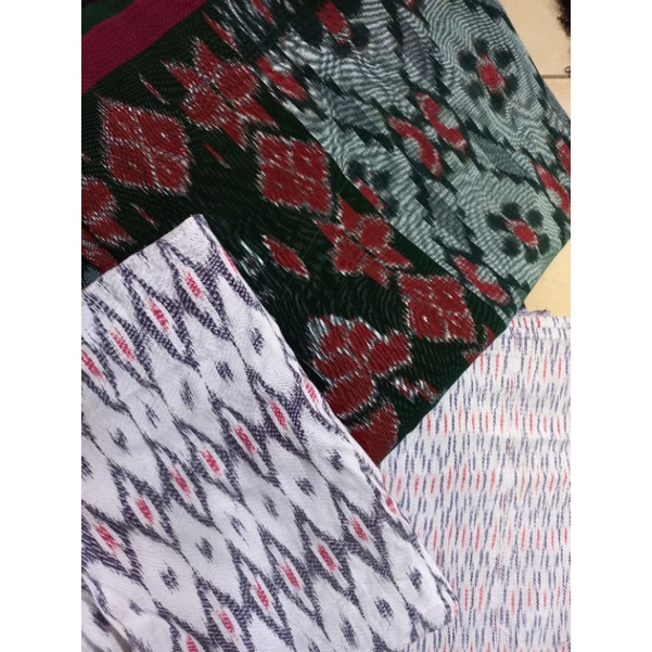 Jual Sarung Tenun ATBM (alat tenun bukan mesin) | Shopee Indonesia