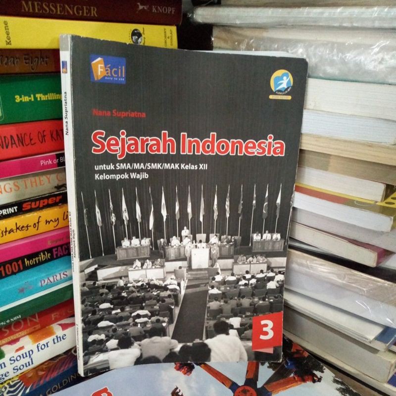 Jual Sejarah Indonesia untuk SMA kelas 12 wajib grafindo facil | Shopee Indonesia
