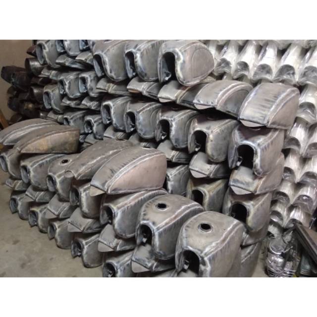 Jual TENGKI JAPSTYLE TANGKI CUSTOM TANGKI TRIUMPH TENGKI XL CHOPPER ...